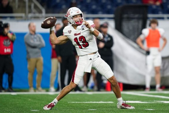Miami RedHawks looking for second straight victory in Arizona Bowl