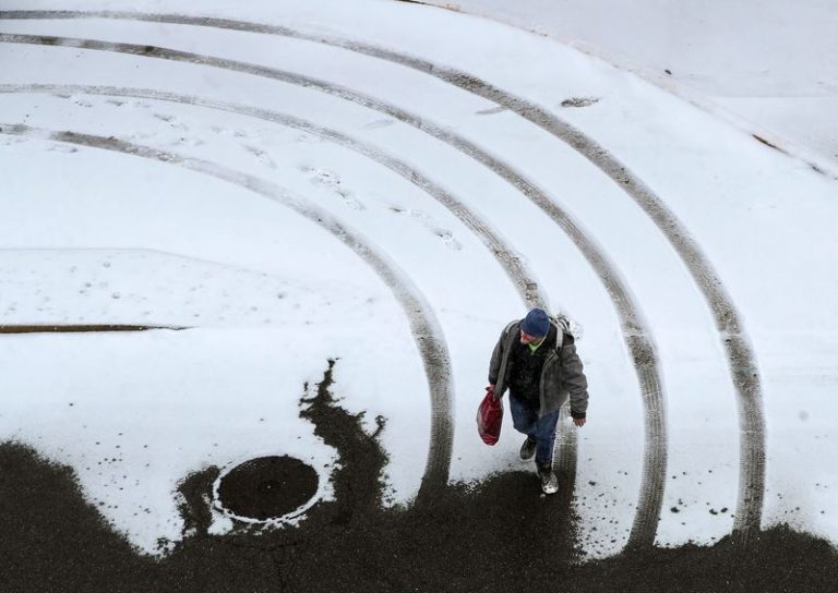 Schools cancel classes ahead of frigid Tuesday temperatures – Blue ...