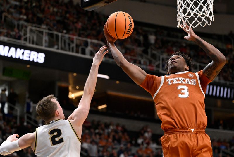 Dailyn Swain, former Xavier forward at Texas, declares for NBA Draft