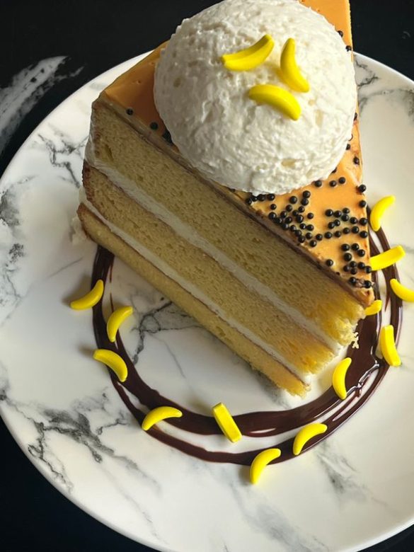 Savannah Bananas cake with Banana Runts? We ate Jeff Ruby's new treat