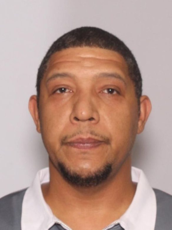 Suspect in teen's killing had rifle despite yearlong psych commitment