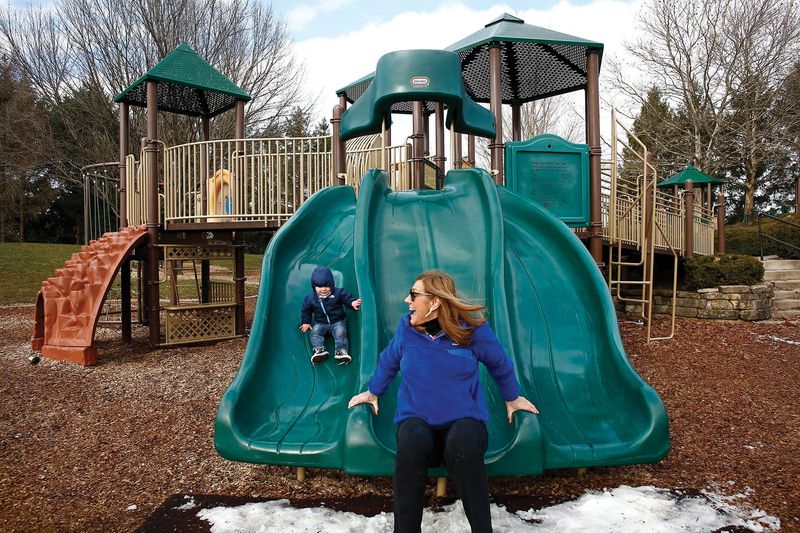 The Go-To Guide: Top 25 Outdoor Playgrounds Kids Love