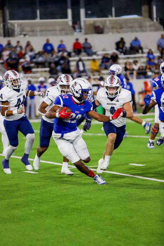 Palo Duro football star Darien Lewis announces commitment to Bill ...