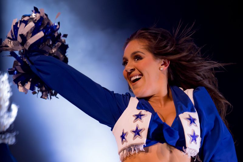 Dallas Cowboys Cheerleaders are getting big pay raise. Here's how much ...