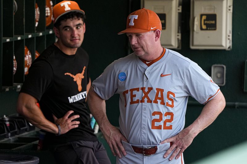 Did Texas baseball coach Jim Schlossnagle nearly say 'Gig'em' on TV ...