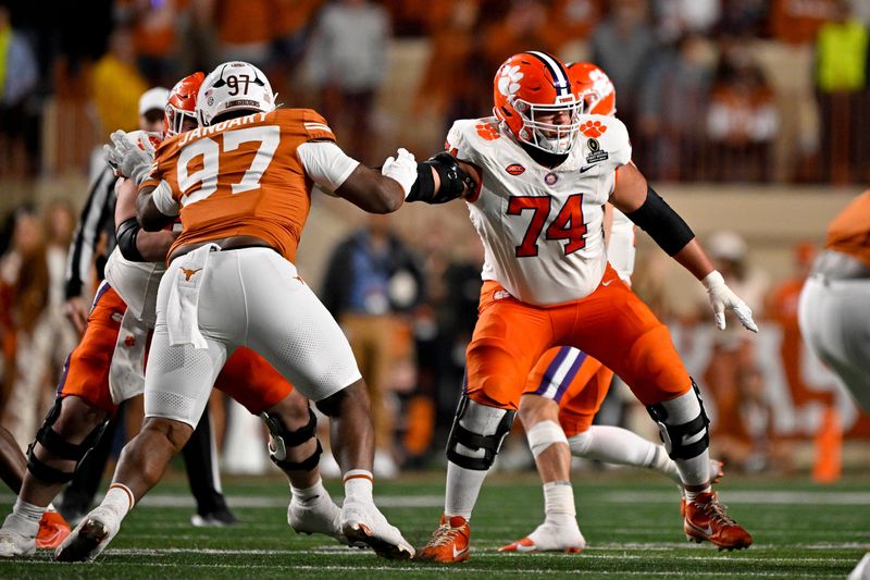 Countdown to Kickoff: Alex January thrust into a big role this year