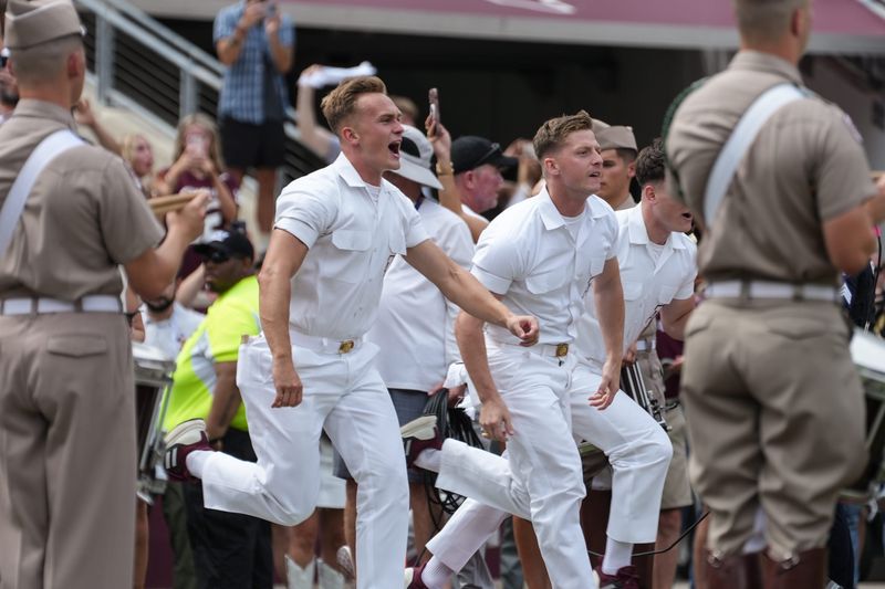 Texas A&M Yell Leaders join blackout movement with bold uniform shift ...