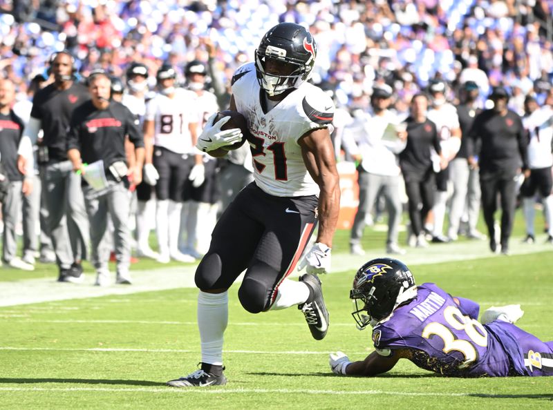 Will the Texans move off Pro Bowl RB Nick Chubb this offseason?