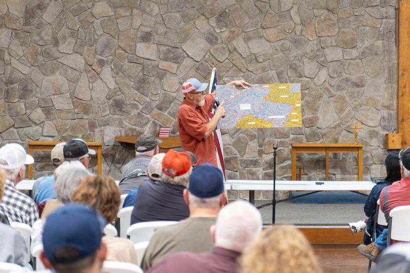 Residents pack church to oppose Xcel solar farm planned near Rolling Hills