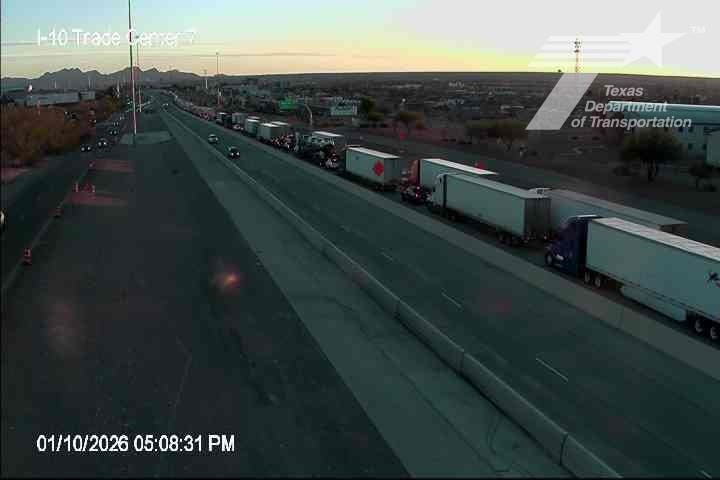 4 people hurt in crash involving rolled-over semitruck in West El Paso
