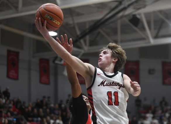Logan Winn an invaluable piece for state-ranked Shallowater basketball