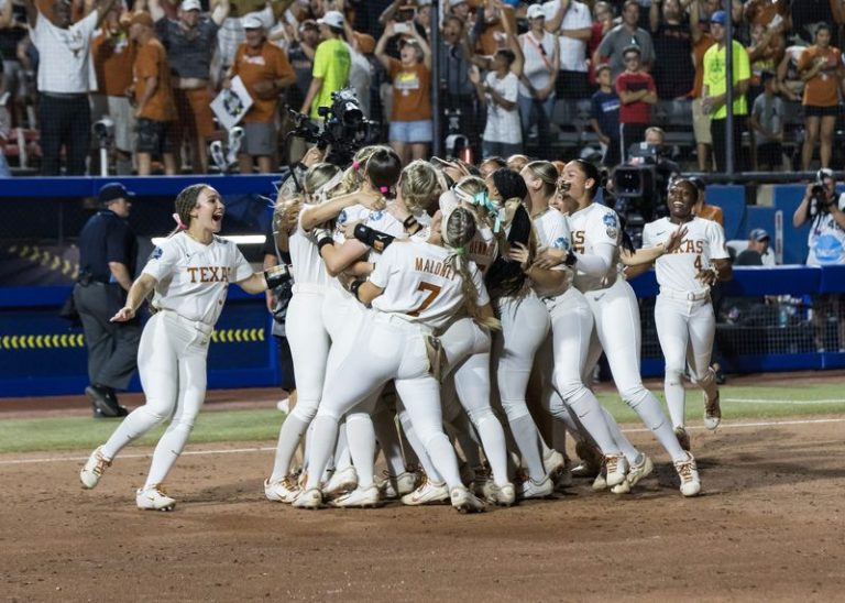 Texas Softball shows off National Championship rings and special honor