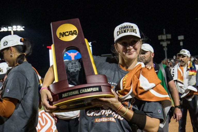 Social reaction to Texas winning back-to-back national softball titles
