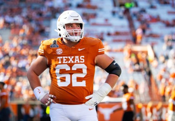 Countdown to Kickoff: Breakout Longhorn Sunday on Connor Robertson