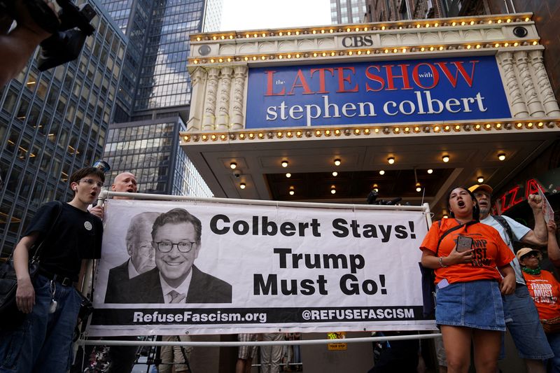 Comedians support CBS 'Late Show' host Colbert, Jon Stewart rips Paramount