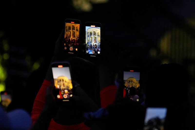 US smartphone market sees sluggish growth as India-made phones surge ...