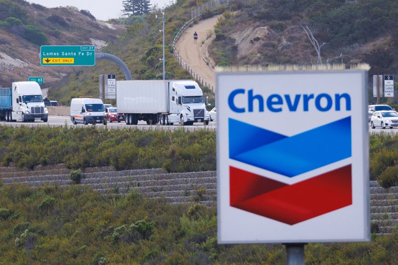 Chevron targets 10% annual cash flow growth through 2030, higher cost ...