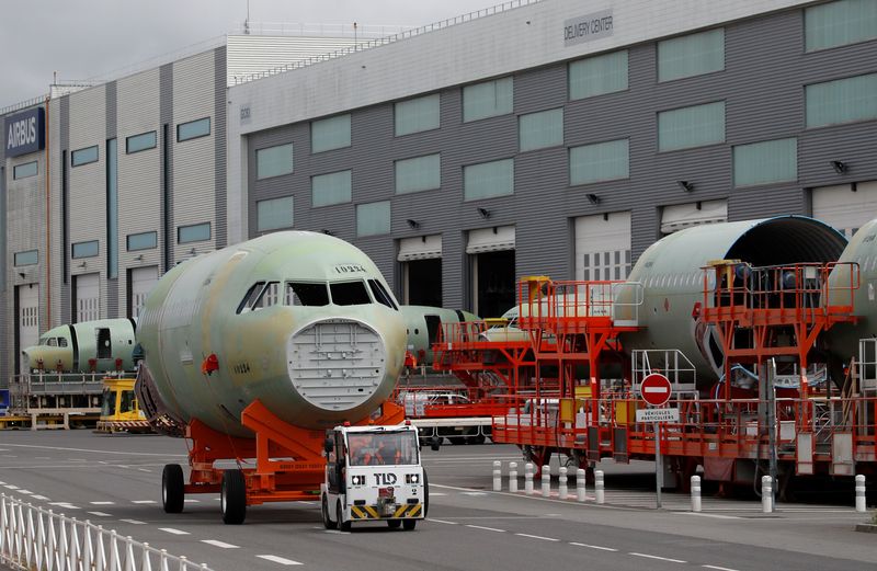 Airbus prepares A320 inspections as fuselage flaw hits deliveries