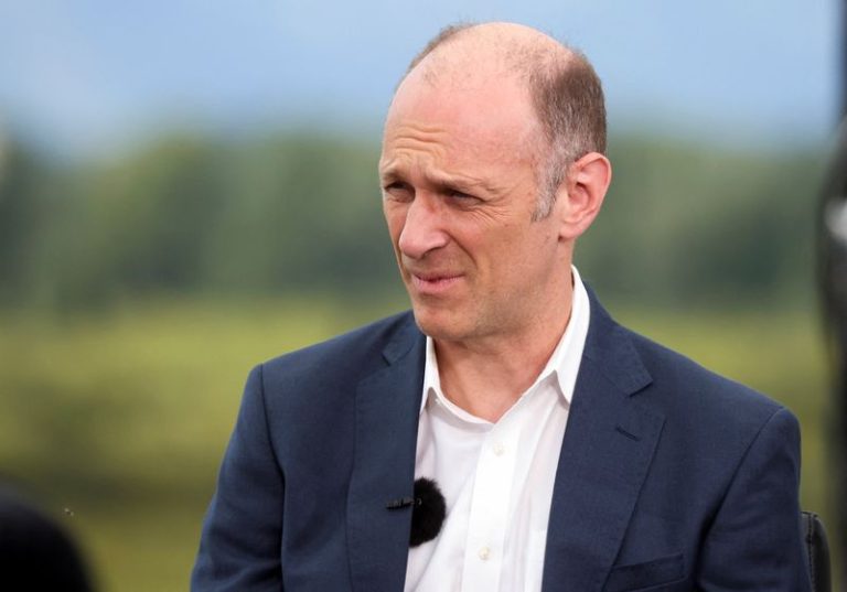 Goolsbee calls Powell 'first-ballot hall-of-fame Fed chair,' NPR says