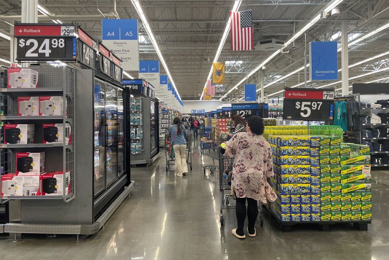 US retail sales increase solidly; headwinds from softening labor market ...