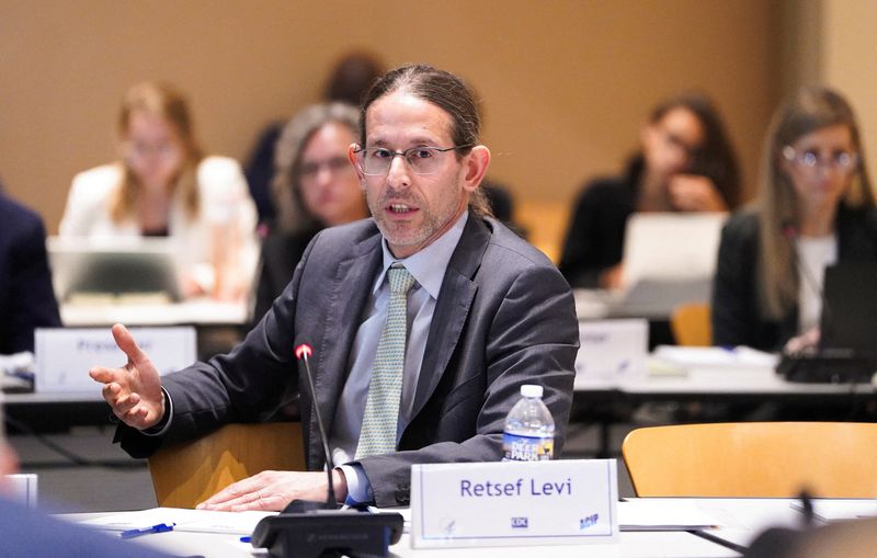 US CDC taps vaccine skeptic to lead COVID committee