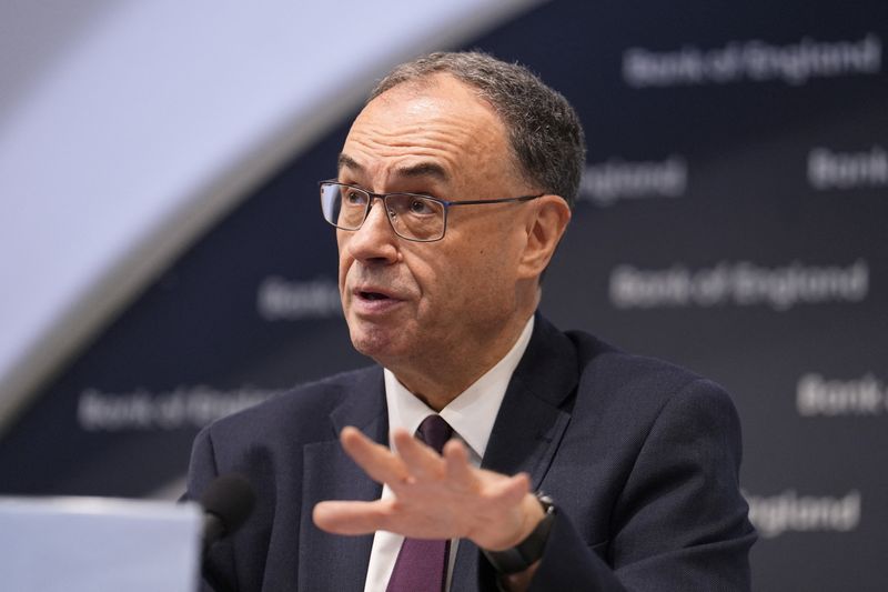 Fed's Powell has 'utmost integrity', says Bank of England's Bailey