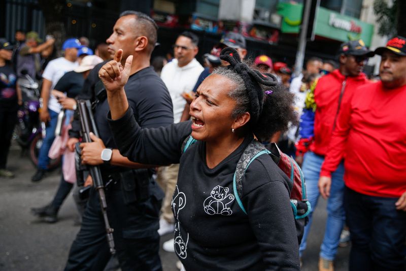 Venezuela international bonds extend rally after Maduro capture