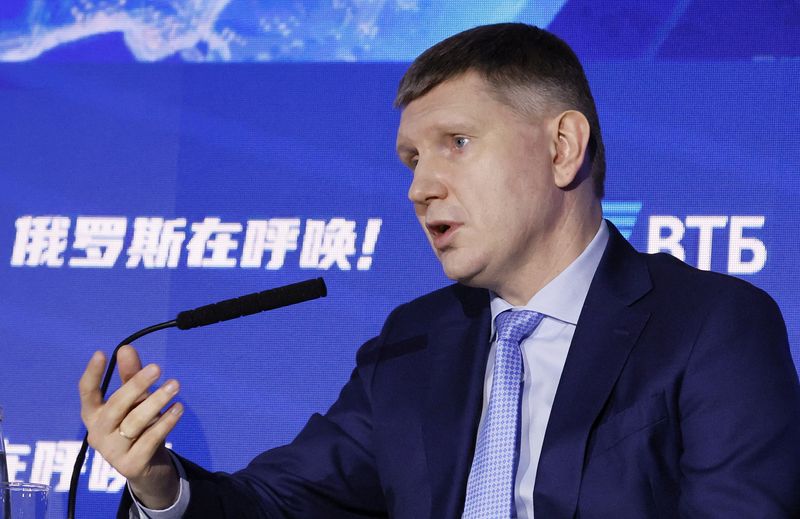 Russia's economy minister calls for 'timely' rate cut to boost growth