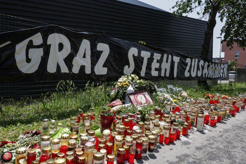 Austria plans to tighten gun control rules after school shooting