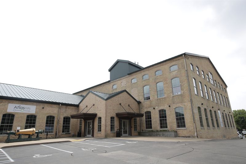 Appleton's Atlas Science Center property sells for over $1 million ...