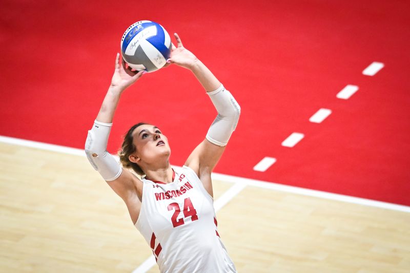 Wisconsin's Kelly Sheffield gives injury updates on Charlie Fuerbringer ...