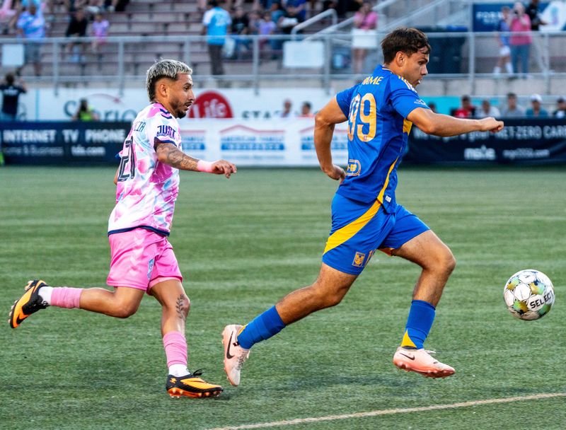 Green Bay, United Soccer League in talks to bring men's, women's pro ...
