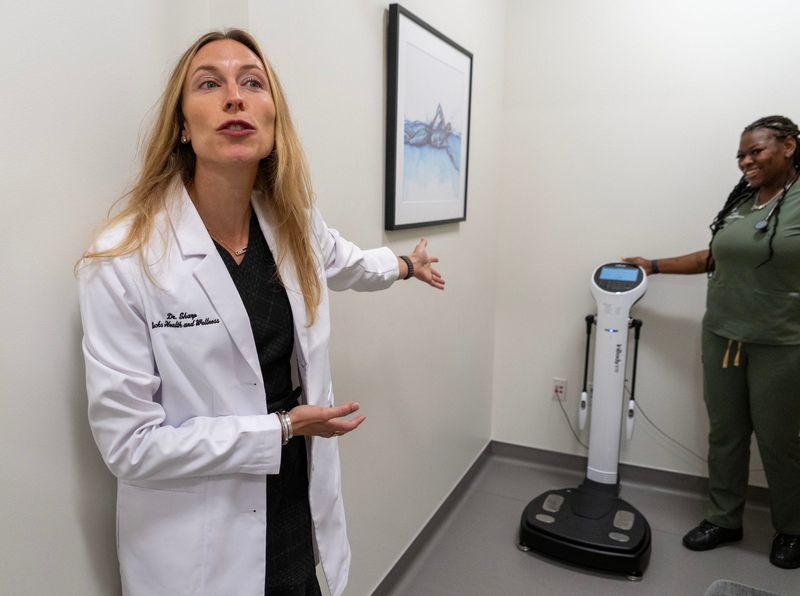 Milwaukee Bucks open free health and wellness clinic in Schlitz Park ...