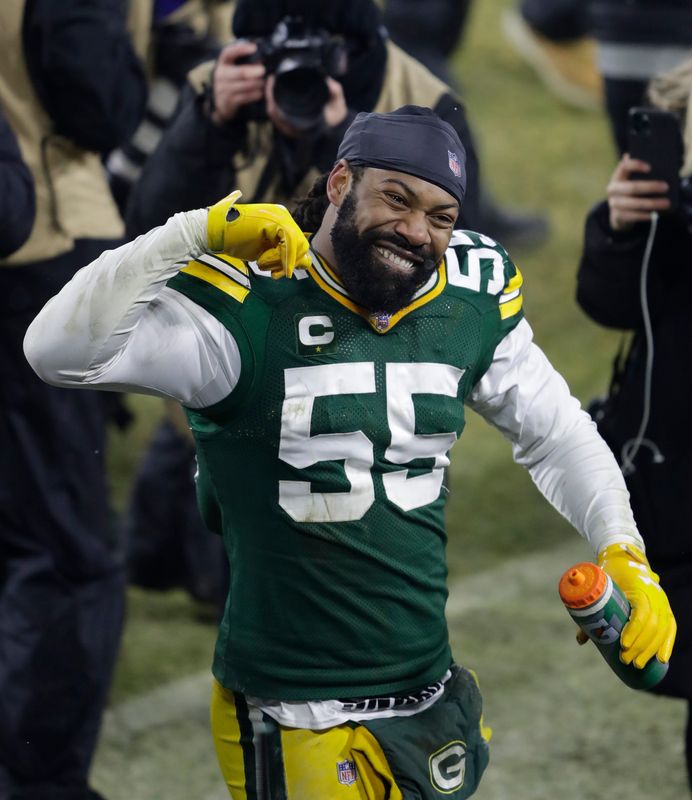 Former Packers defensive end Za'Darius Smith signs with the Super Bowl ...