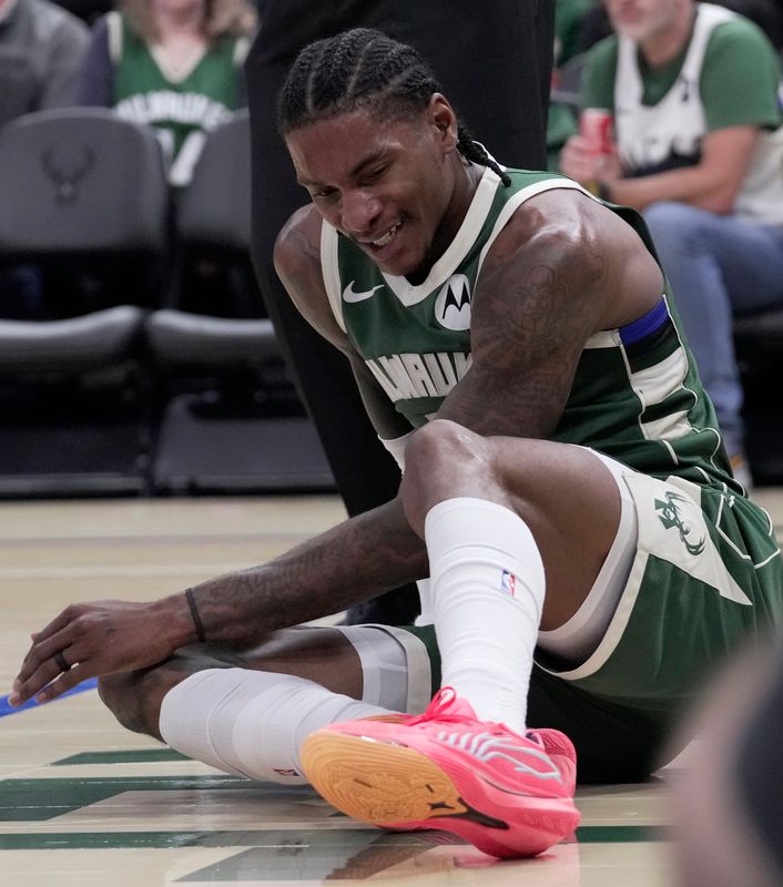 Milwaukee Bucks guard Kevin Porter Jr. injured in workout, will need ...