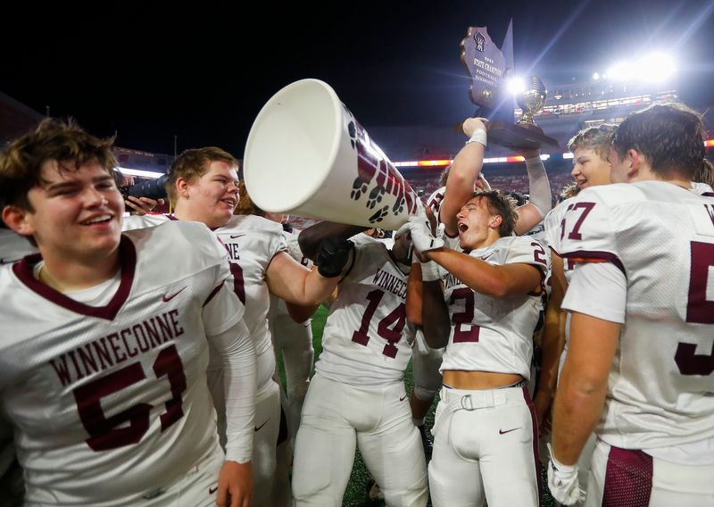 Winneconne rallies past Little Chute to win Division 4 state football ...