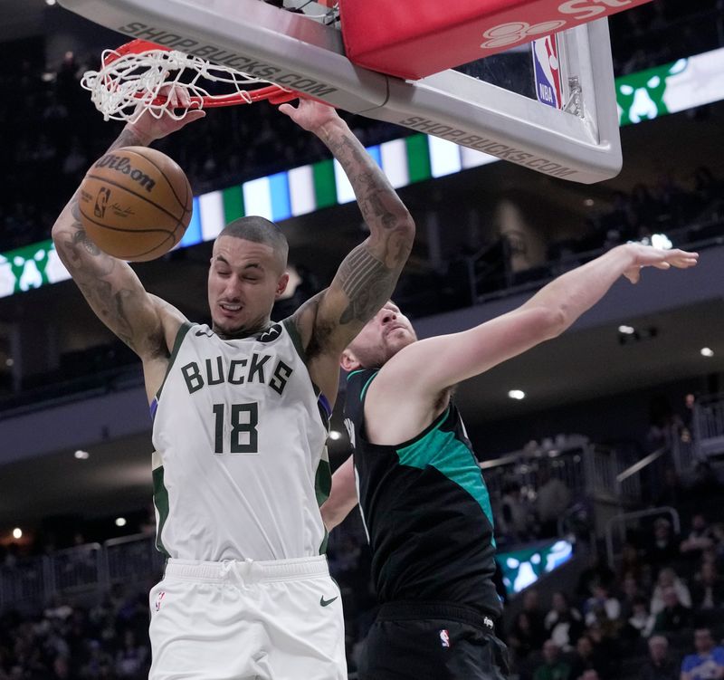 Milwaukee Bucks vs. Memphis Grizzlies tonight: Is Giannis playing?