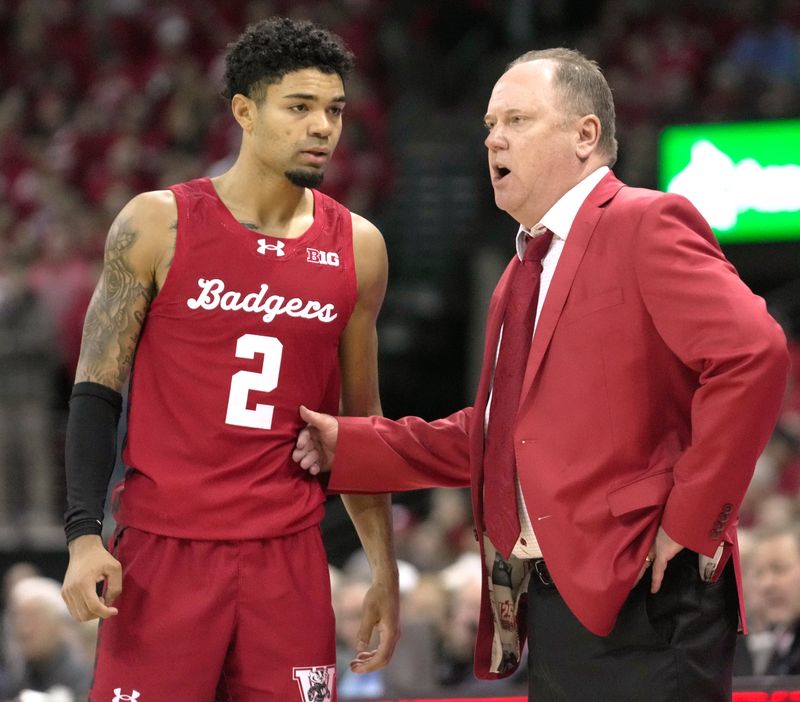 What channel is Wisconsin vs Nebraska on tonight? Time, TV, odds