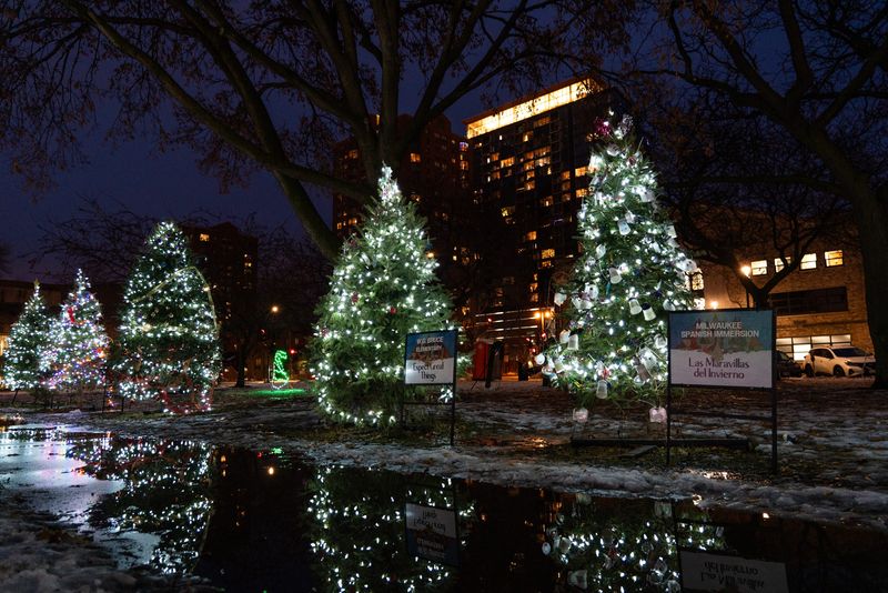 What will the weather be like in Wisconsin on Christmas Eve and ...