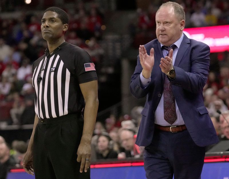 Wisconsin coach Greg Gard sounds off on state of college basketball