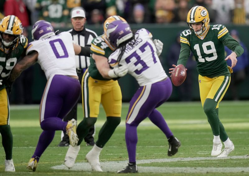 Making the case for Packers' Daniel Whelan as first-team All-Pro punter ...