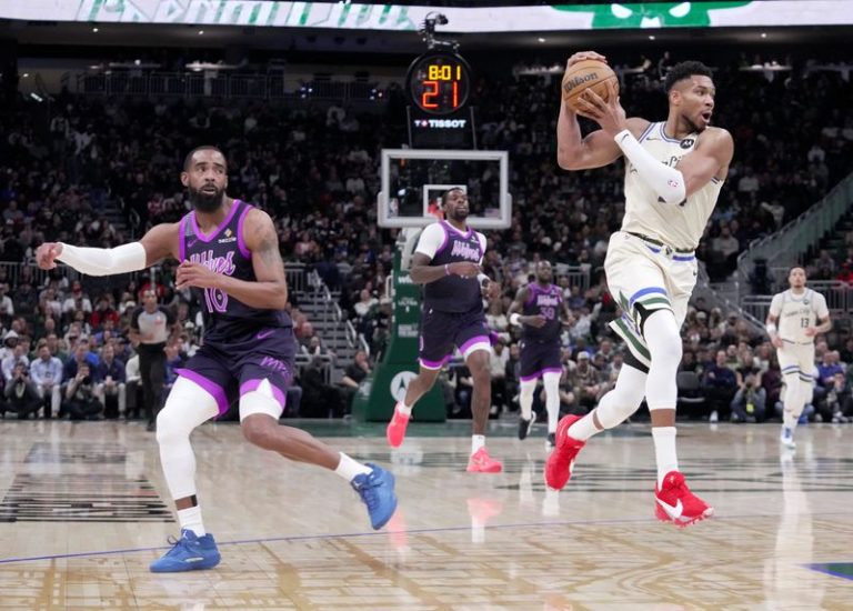 What channel is Bucks vs Spurs on tonight? Time, TV, odds