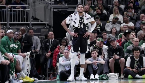 Giannis Antetokounmpo expects he could miss 4-6 weeks with strained ...