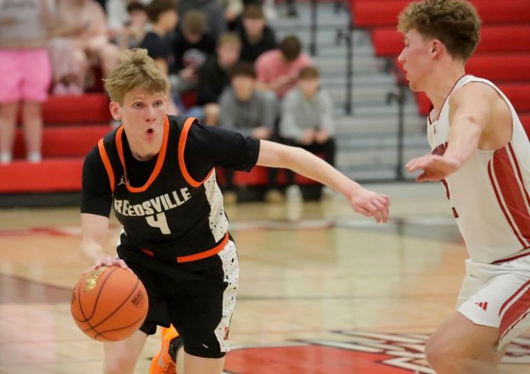 Reedsville wins WIAA Division 5 state semi over Sheboygan Lutheran