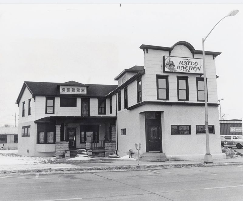 Appleton Street building had colorful history before razing. Here's the ...